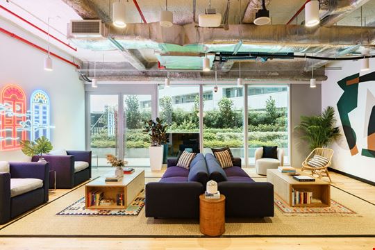 30 Raffles Place Coworking Office Space | WeWork Singapore
